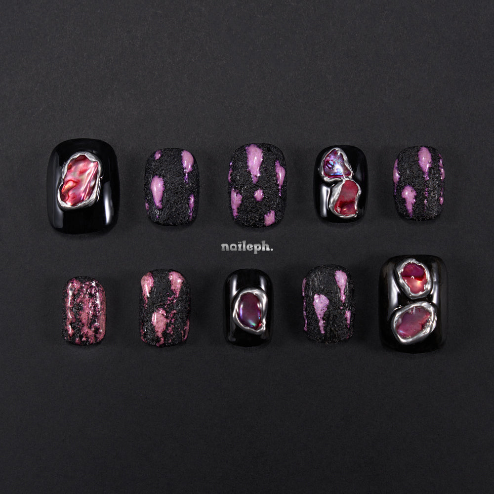 Obsidian Bloom – naileph.